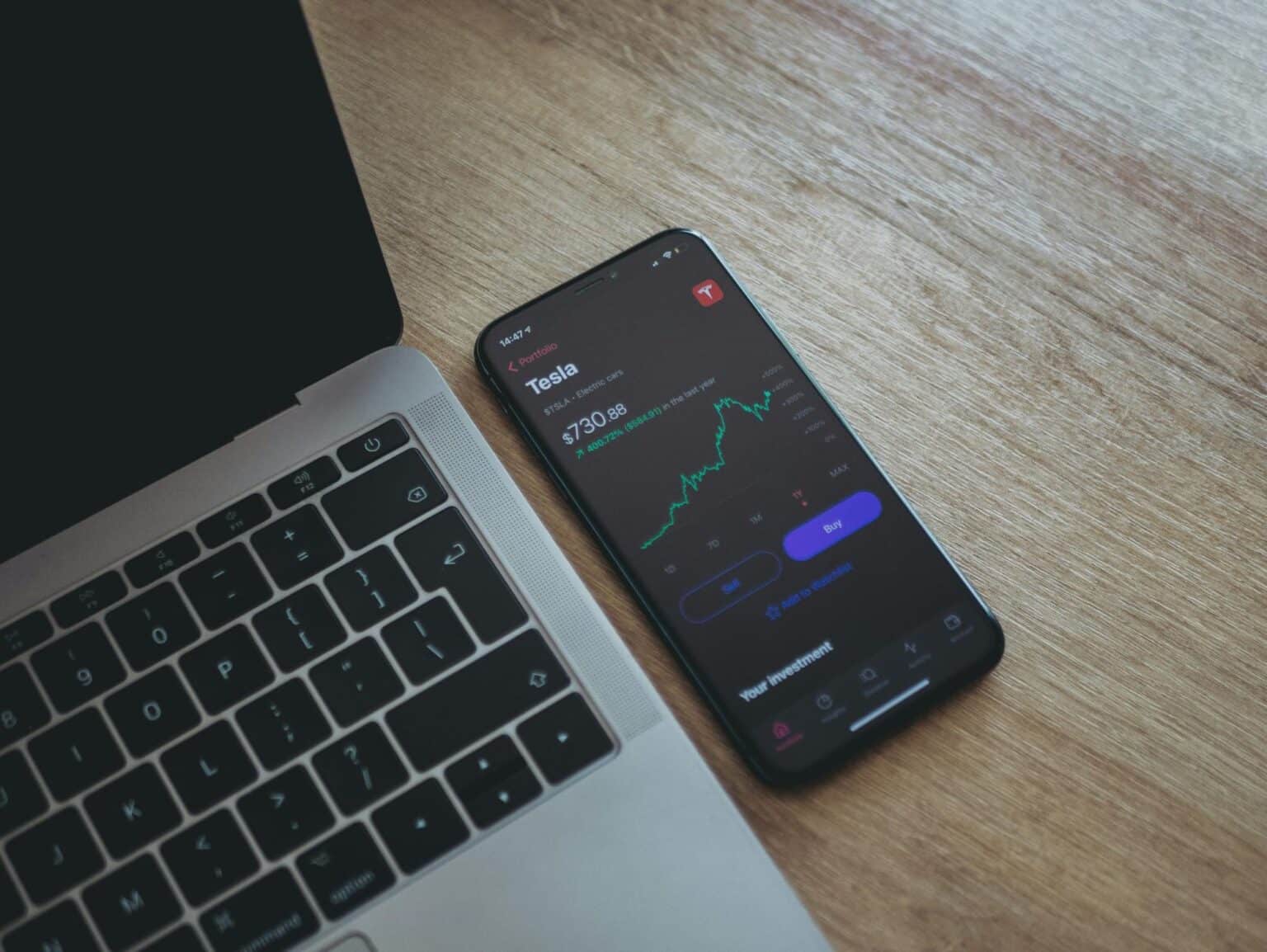 How to Use AI to Trade Stocks: 8 Proven Ways | WallStreetZen